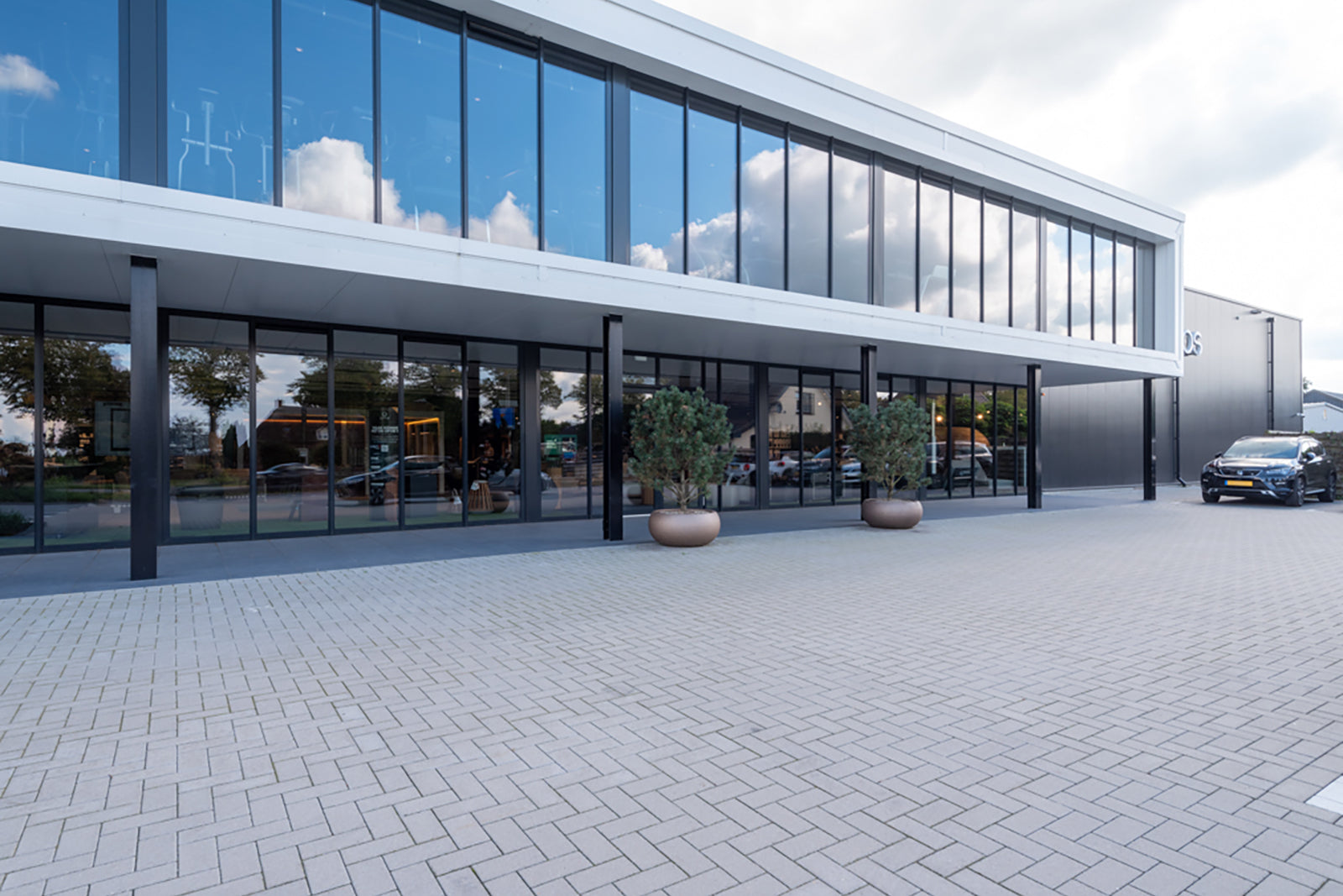 Happy timber sauna's verkrijgbaar bij Rhodos Wellness